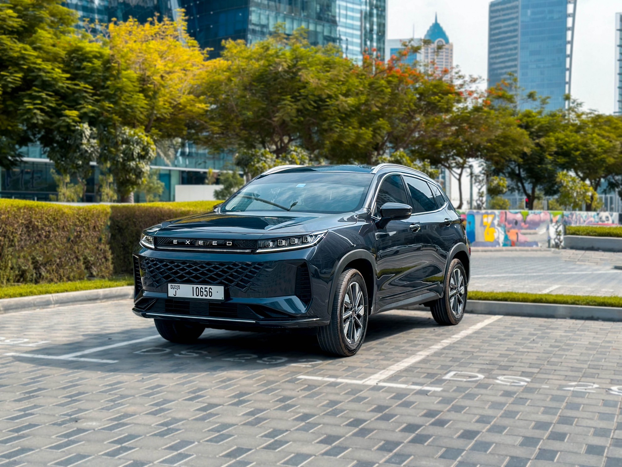 EXEED LX - Luxury SUV for Rent in Dubai, Abu Dhabi & More | Quick Drive ...