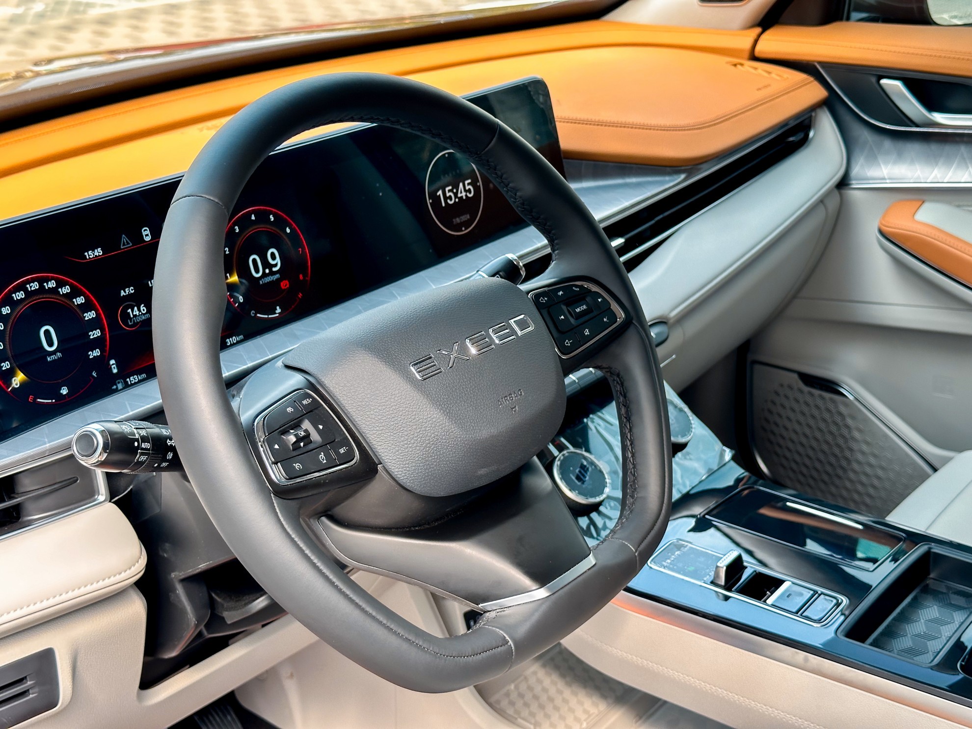 EXEED LX - Luxury SUV for Rent in Dubai, Abu Dhabi & More | Quick Drive ...